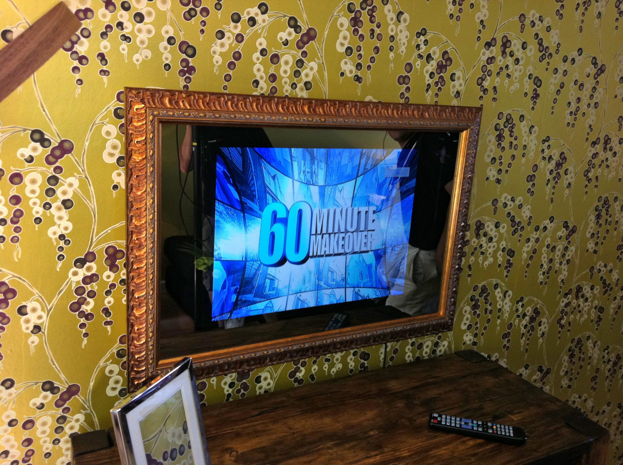 Mirror TV Used in ITV 60 Minute Makeover | Pro Display