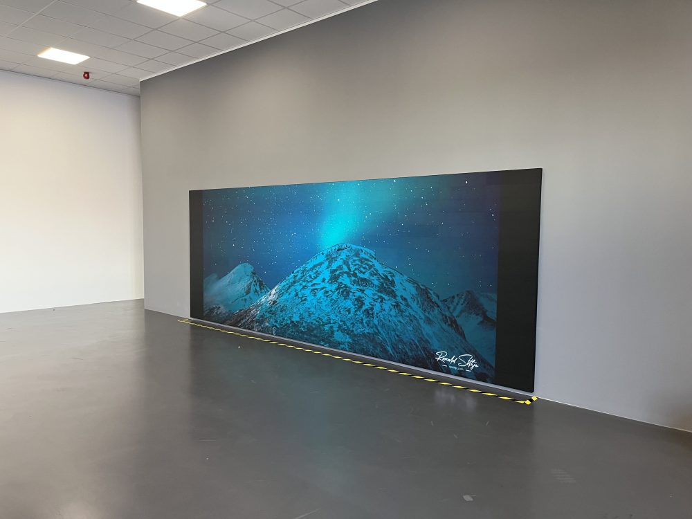 5.5m x 2m Large-Format Modular Indoor LED Screen | Pro Display