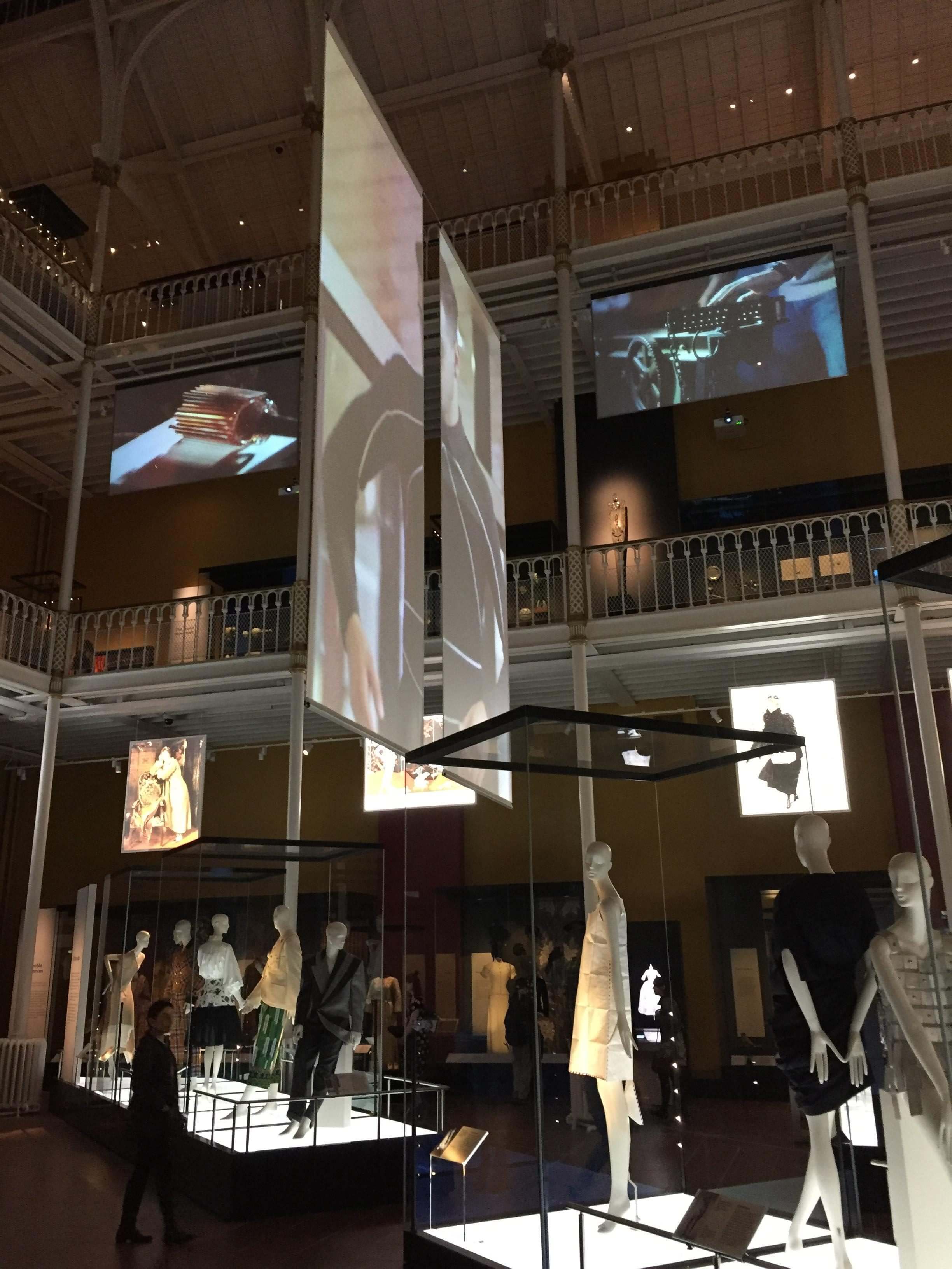 360 Projection Screen | Dual Projector Screen | Pro Display 360 Projection Screen | Dual Projector Screen | Pro Display