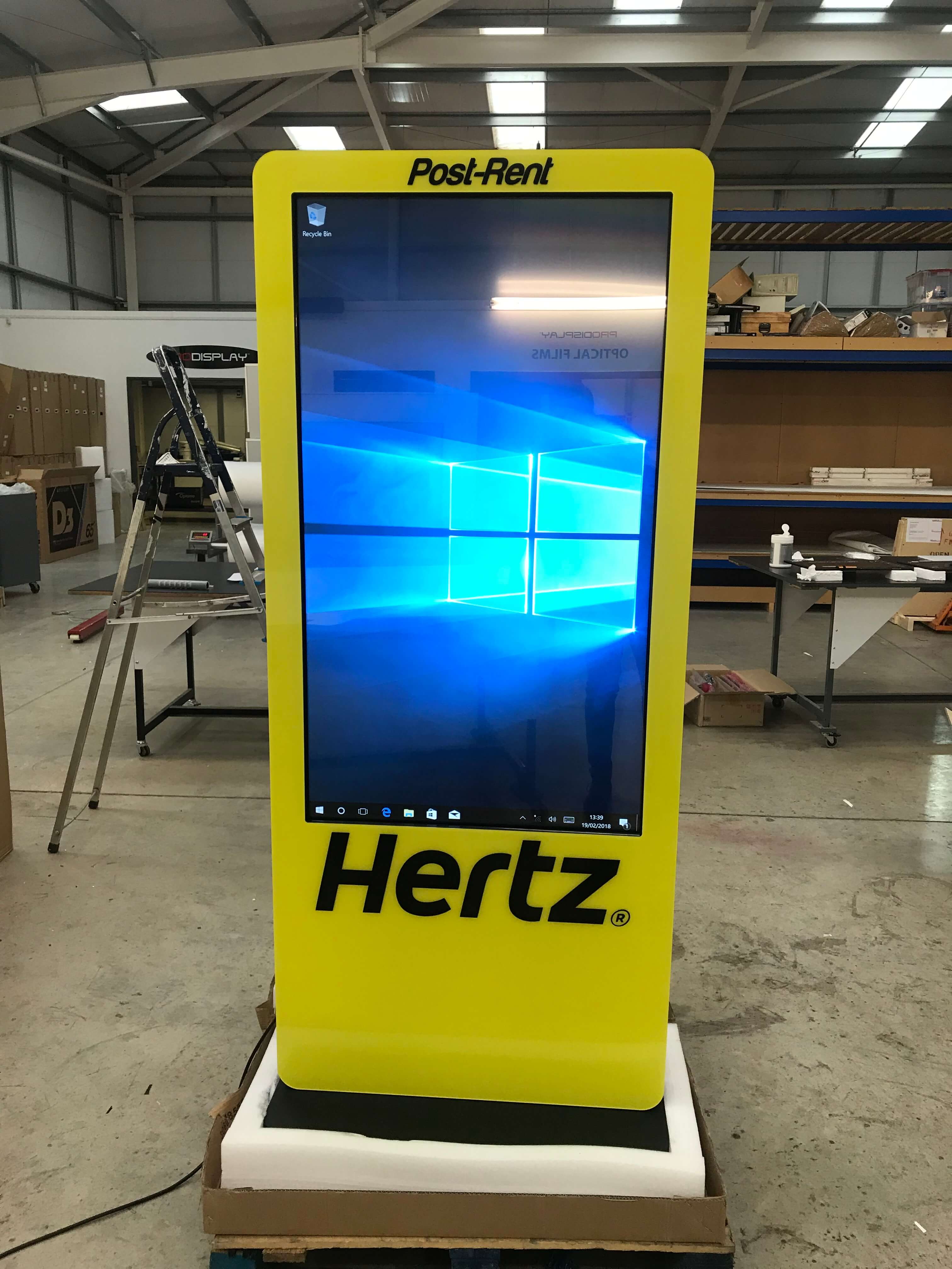 Interactive Touch Kiosk | Kiosk Advertising | Pro Display Interactive Touch Kiosk | Kiosk Advertising | Pro Display